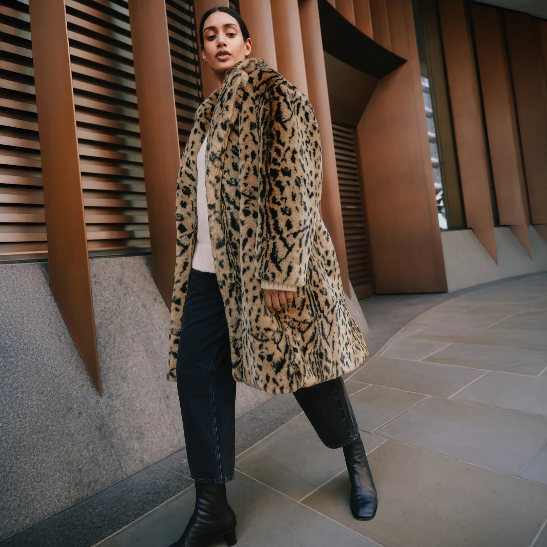 Albaray Animal Coat | Maternity-Friendly Faux Fur Coat – For The Creators